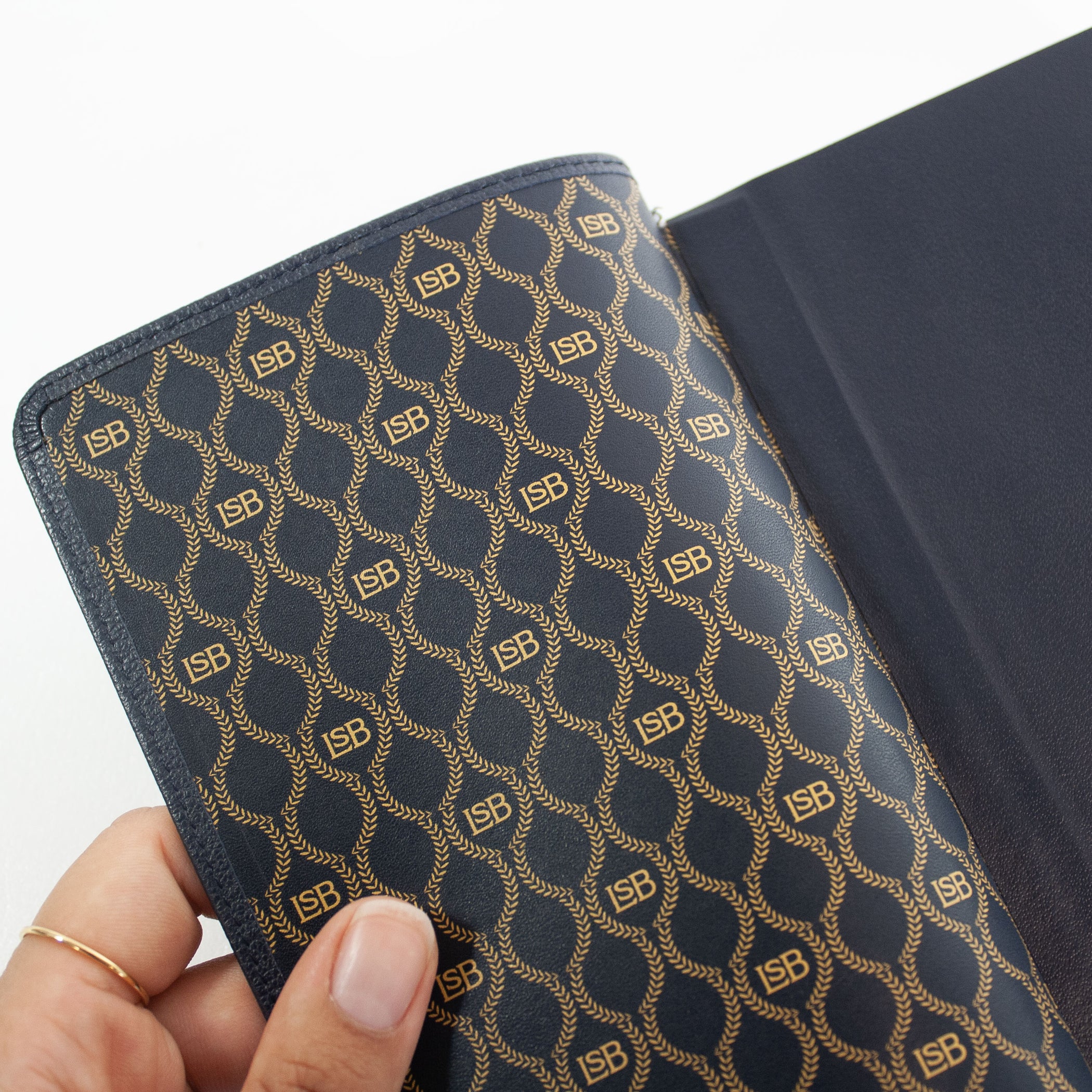 Legacy Standard Bible, Compact Edition - Edge-Lined Goatskin — 316 ...